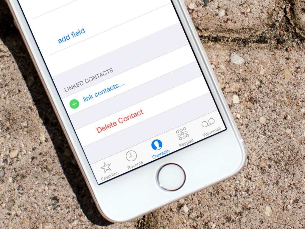How to Find and Merge Duplicate Contacts on iPhone [2023] - TechKnowmad