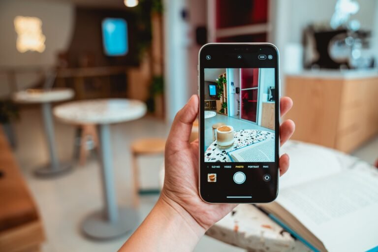 How to Use the People Feature in the Photos App on iPhone (2023 ...