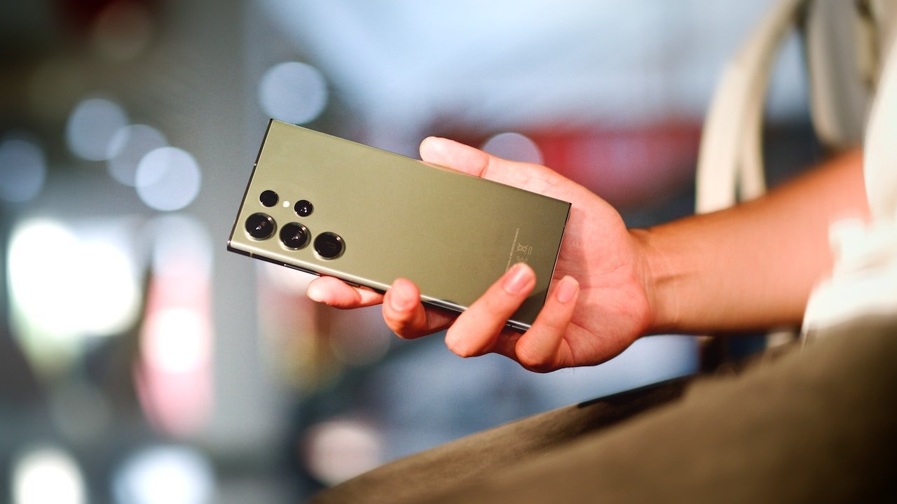 Review of the Samsung Galaxy S22 Ultra The First S-Series Device ...